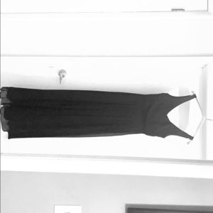 Perfect Elegant And Striking Formal Attire Dress. - Gem